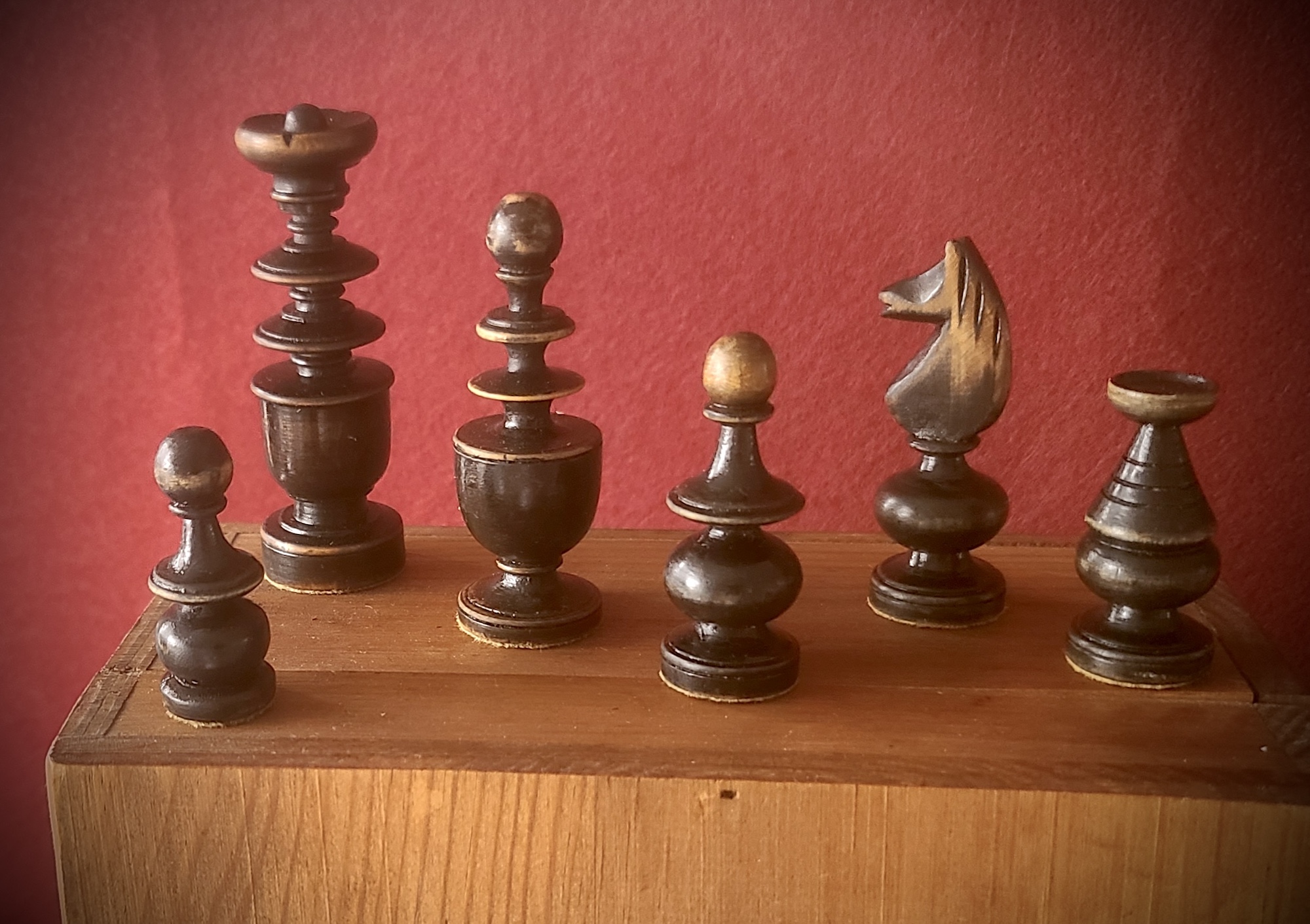 Régence de la Habsburg; French ‘Regency’ Style Wooden Chess Set, c ...