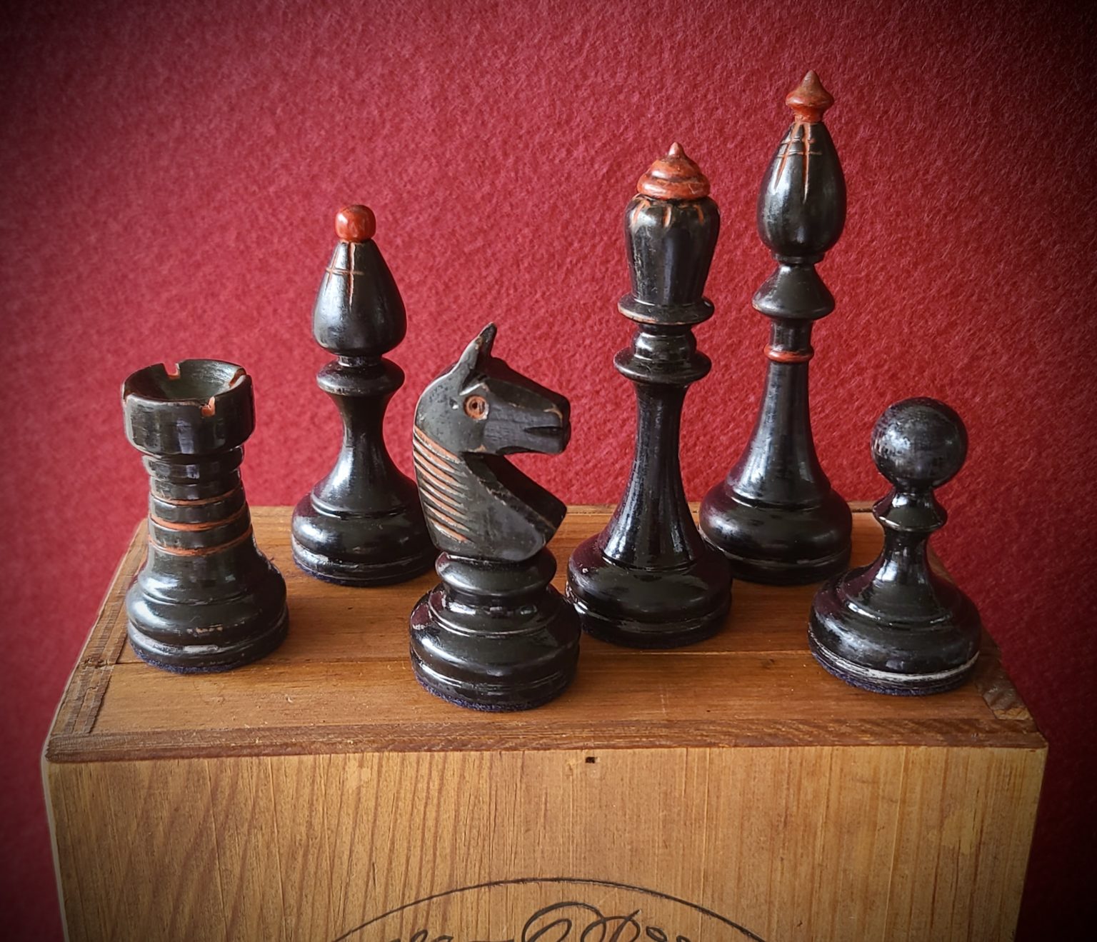 *SOLD* Rubrum Diabolis (Red Devils); Large Czech Club Chess Set, ‘Ceska ...