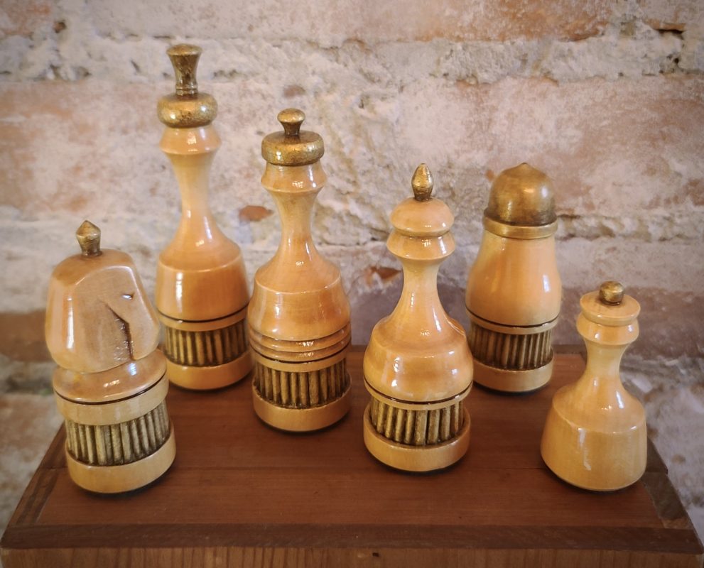 *SOLD* Somni Magnus (Sleeping Giants); Kyrgyzstan ‘Rib-Barrel’ Chessmen ...