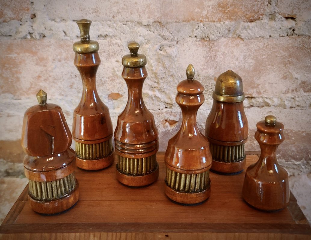 *SOLD* Somni Magnus (Sleeping Giants); Kyrgyzstan ‘Rib-Barrel’ Chessmen ...