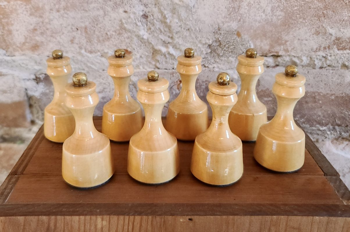 *SOLD* Somni Magnus (Sleeping Giants); Kyrgyzstan ‘Rib-Barrel’ Chessmen ...