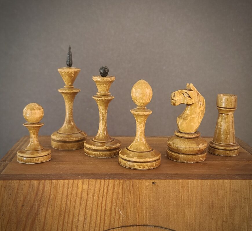 Stabulum Victores (‘Champions of the Dorm’); Soviet ‘Averbakh Style ...